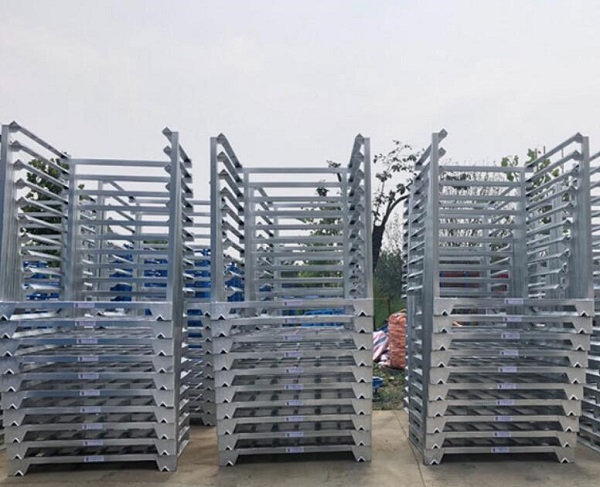 Steel Constructions Stackable Wire Racks For Heavy Materials Storage